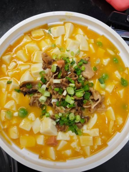 蟹黄豆腐怎么做_蟹黄豆腐的营养价值-第3张图片-山城妙识
