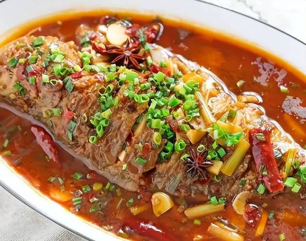 炖鱼放什么调料最佳_炖鱼去腥增鲜秘诀-第3张图片-山城妙识