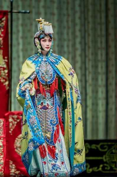 霸王别姬歌曲视频_如何看懂京剧与流行融合-第1张图片-山城妙识