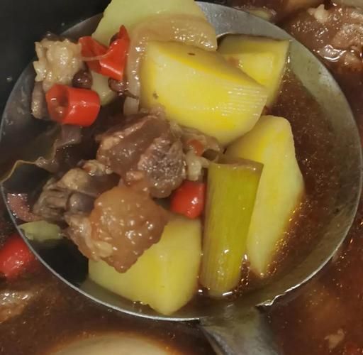 牛键子肉怎么做好吃_牛腱子肉炖多久才软烂-第3张图片-山城妙识