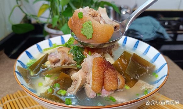 炖猪蹄怎么炖好吃_猪蹄炖多久才软烂-第3张图片-山城妙识