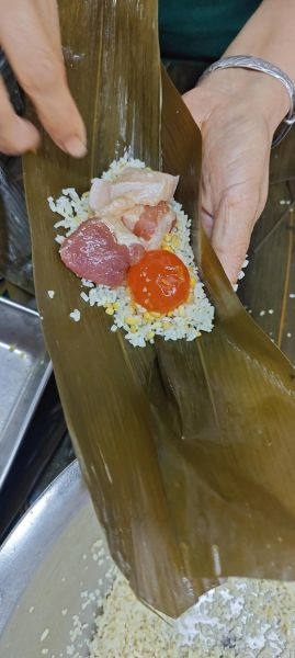 肉粽和甜粽哪个好吃_甜粽和肉粽口感区别-第1张图片-山城妙识