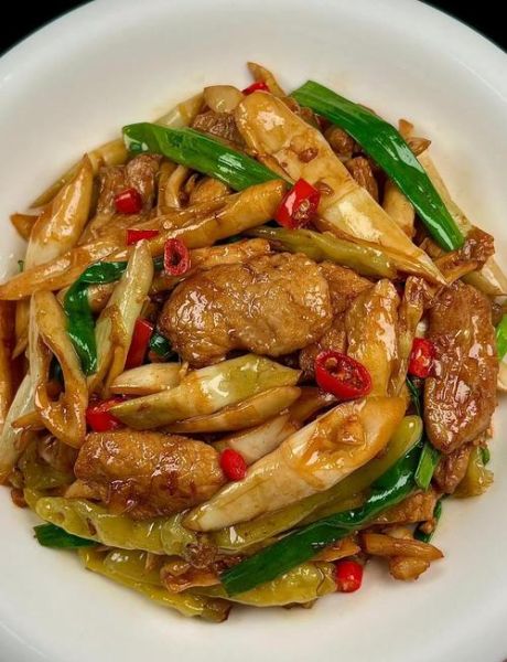 青竹笋炒肉怎么做_青竹笋炒肉的家常做法-第1张图片-山城妙识