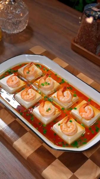 虾仁蒸豆腐怎么做_虾仁蒸豆腐的家常做法-第2张图片-山城妙识