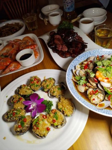 海鲜大餐怎么搭配一桌_海鲜大餐一桌多少钱-第2张图片-山城妙识