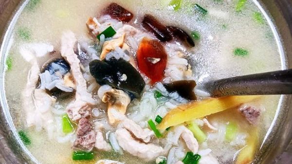大米瘦肉粥怎么煮_大米瘦肉粥的做法步骤-第3张图片-山城妙识