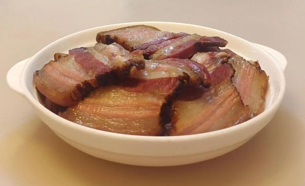 腊肉怎么蒸才好吃_腊肉要不要先焯水-第2张图片-山城妙识