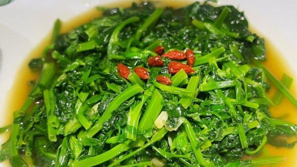 豌豆尖儿怎么炒好吃_豌豆尖儿营养价值高吗-第3张图片-山城妙识