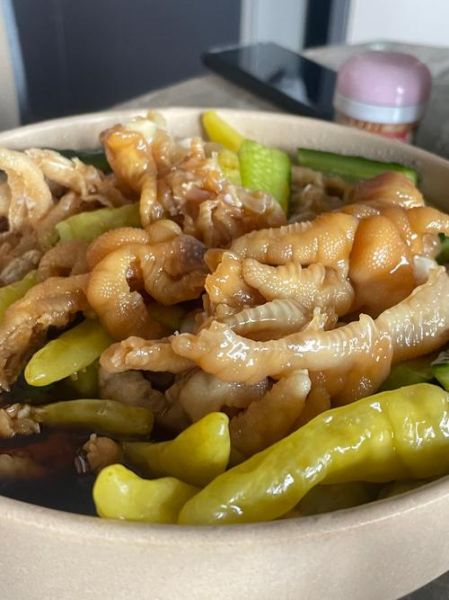 泡椒凤爪配料有哪些_泡椒凤爪怎么做才入味-第3张图片-山城妙识