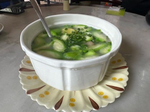 蔬菜汤怎么做才好吃_蔬菜汤放什么调料-第1张图片-山城妙识