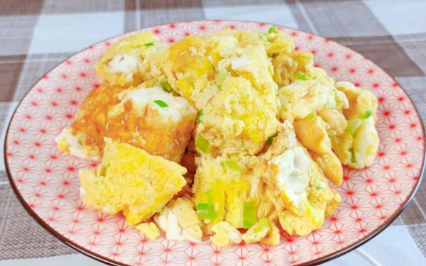 鸡蛋炒什么好吃又营养_鸡蛋炒什么最有营养-第3张图片-山城妙识