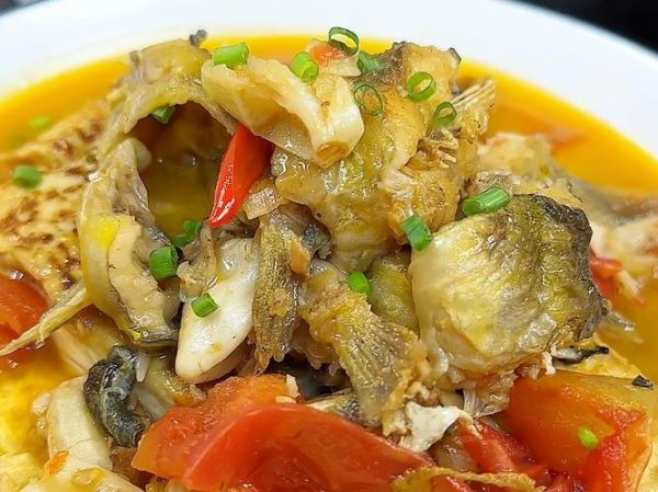 黄鱼炖豆腐怎么做才正宗_黄鱼炖豆腐用老豆腐还是嫩豆腐-第3张图片-山城妙识