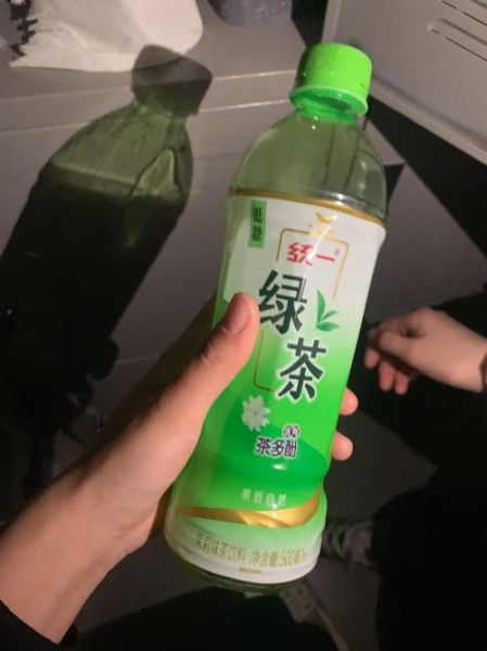 统一绿茶热量是多少_减肥能喝吗-第2张图片-山城妙识 统一绿茶热量是多少_减肥能喝吗-第2张图片-山城妙识