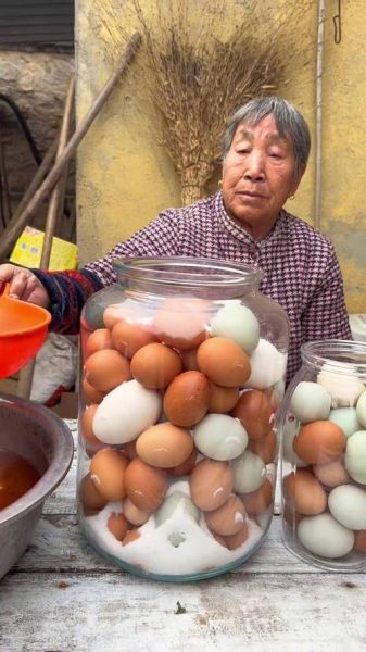腌鸡蛋放多少盐合适_一斤鸡蛋用多少盐-第3张图片-山城妙识 腌鸡蛋放多少盐合适_一斤鸡蛋用多少盐-第3张图片-山城妙识