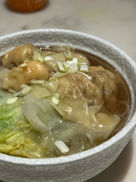 蚝油焖鸡翅怎么做_蚝油焖鸡翅需要焯水吗-第1张图片-山城妙识