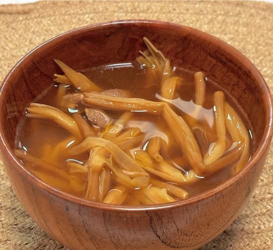 黄花菜瘦肉汤的做法_黄花菜瘦肉汤怎么做好喝-第1张图片-山城妙识