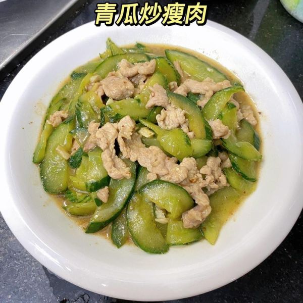青瓜炒肉广东做法_青瓜炒肉先炒肉还是先炒青瓜-第2张图片-山城妙识