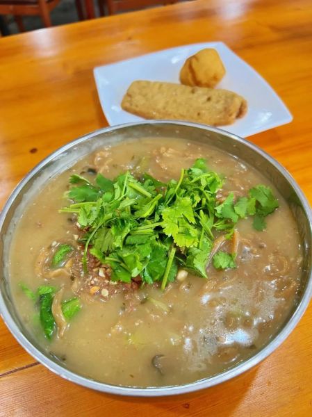 正宗山野菜杂面条怎么做_山野菜杂面条的家常做法-第1张图片-山城妙识