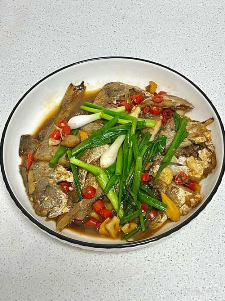 鲳鳊鱼怎么做好吃_鲳鳊鱼图片大全-第3张图片-山城妙识