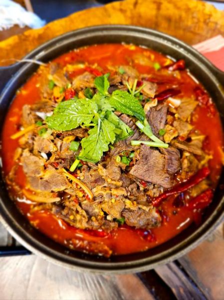 牛肉汤锅怎么做_牛肉汤锅做法视频-第1张图片-山城妙识