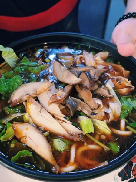 香菇鸡块米线怎么做_香菇鸡块米线家常做法-第3张图片-山城妙识