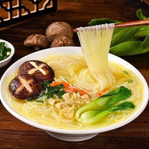 香菇鸡块米线怎么做_香菇鸡块米线家常做法-第2张图片-山城妙识