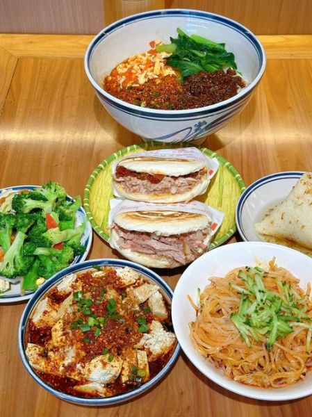 陕西十大美食有哪些_陕西美食图片怎么拍才好看-第1张图片-山城妙识