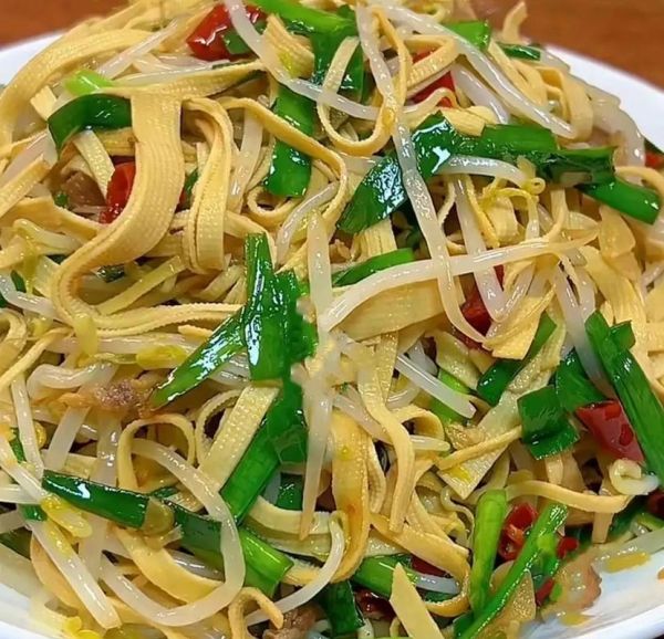 豆芽炒豆腐皮怎么做_豆芽炒豆腐皮需要焯水吗-第1张图片-山城妙识