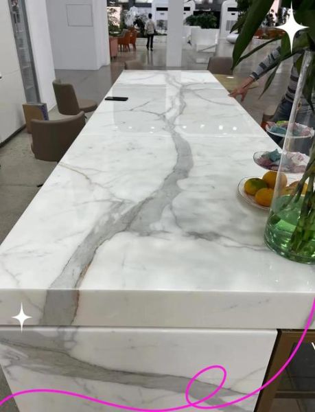 鱼肚白大理石背景墙多少钱_鱼肚白大理石背景墙怎么选-第1张图片-山城妙识