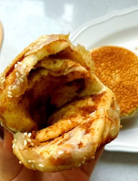 麻酱烧饼怎么做_麻酱烧饼的做法视频-第1张图片-山城妙识