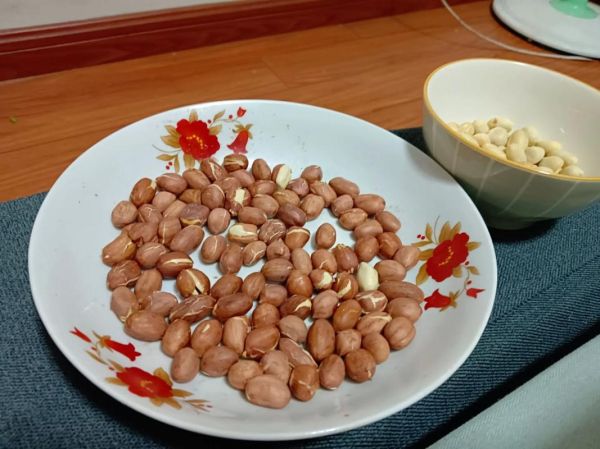盐焗花生米微波炉做法_盐焗花生米用微波炉几分钟-第1张图片-山城妙识