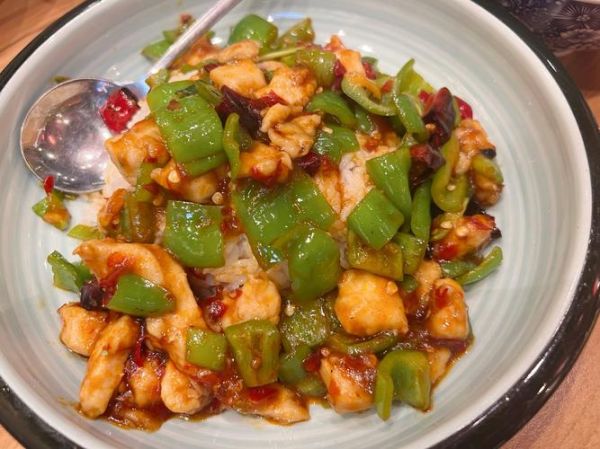 辣子鸡丁怎么做_辣子鸡丁怎么炒才脆-第3张图片-山城妙识