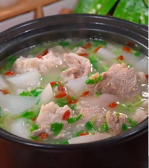 炖肉用什么锅最好_煲汤用什么锅最好-第1张图片-山城妙识