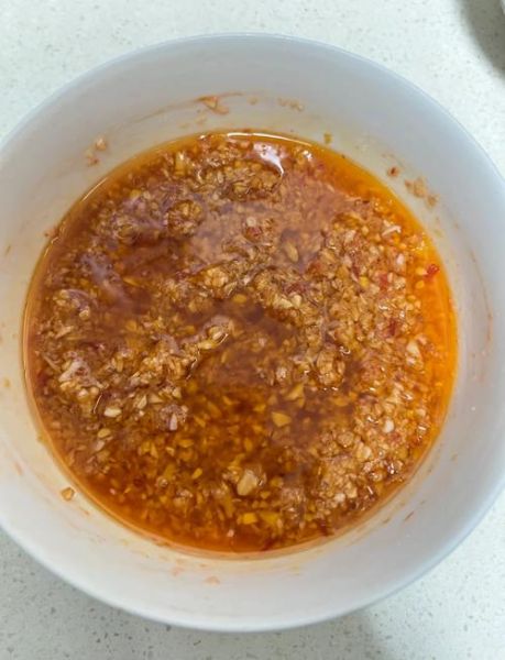 蒜蓉辣酱怎么吃_蒜蓉辣酱配什么菜好吃-第2张图片-山城妙识 蒜蓉辣酱怎么吃_蒜蓉辣酱配什么菜好吃-第2张图片-山城妙识