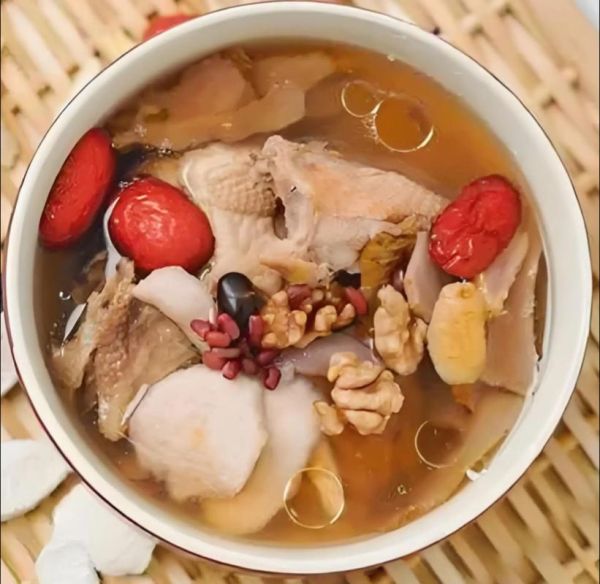 广东老火靓汤做法_广式炖汤用什么锅最好-第2张图片-山城妙识 广东老火靓汤做法_广式炖汤用什么锅最好-第2张图片-山城妙识