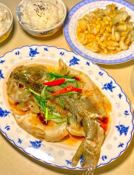 鲈鱼怎么烧好吃_鲈鱼清蒸还是红烧-第1张图片-山城妙识 鲈鱼怎么烧好吃_鲈鱼清蒸还是红烧-第1张图片-山城妙识
