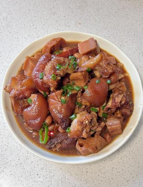 家常焖猪脚怎么做_猪脚怎么炖才软糯入味-第1张图片-山城妙识 家常焖猪脚怎么做_猪脚怎么炖才软糯入味-第1张图片-山城妙识