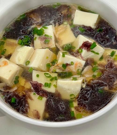 豆腐海带汤的功效与做法_怎么做最鲜美-第2张图片-山城妙识 豆腐海带汤的功效与做法_怎么做最鲜美-第2张图片-山城妙识