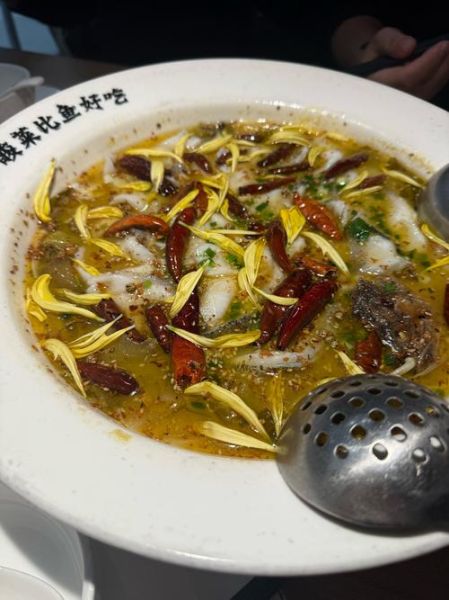 太二酸菜鱼用的什么鱼_鲈鱼还是草鱼-第3张图片-山城妙识 太二酸菜鱼用的什么鱼_鲈鱼还是草鱼-第3张图片-山城妙识