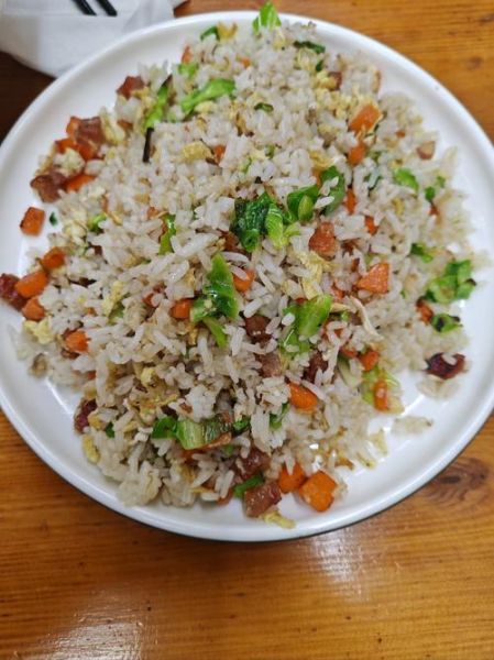 腊肠炒饭热量_腊肠炒饭减肥能吃吗-第3张图片-山城妙识 腊肠炒饭热量_腊肠炒饭减肥能吃吗-第3张图片-山城妙识