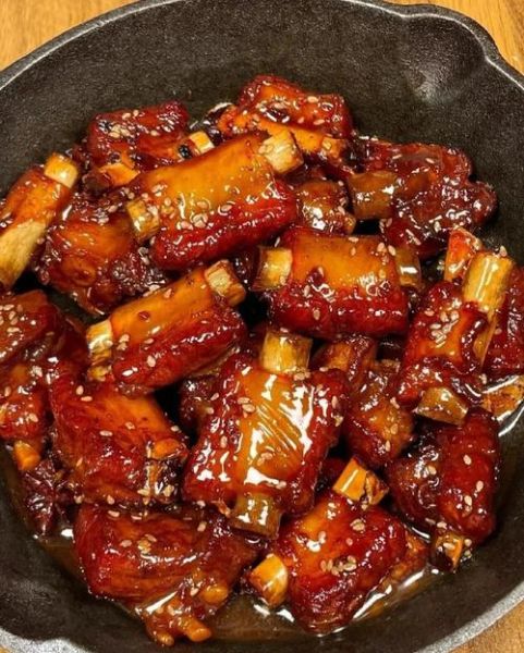 红烧排骨要不要焯水_焯水后口感更好吗-第1张图片-山城妙识 红烧排骨要不要焯水_焯水后口感更好吗-第1张图片-山城妙识