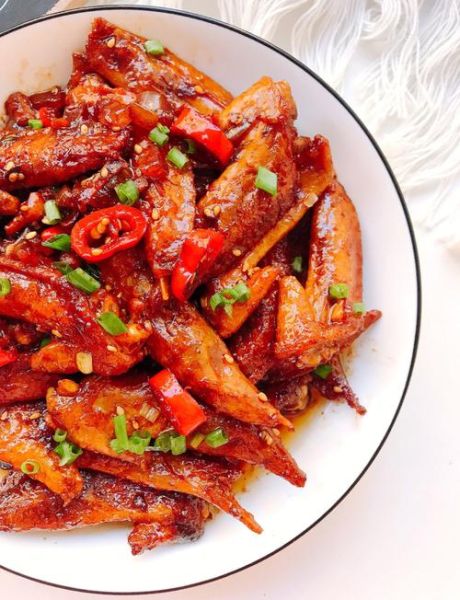 香辣炸鸡翅尖怎么做_鸡翅尖炸多久才酥脆-第2张图片-山城妙识 香辣炸鸡翅尖怎么做_鸡翅尖炸多久才酥脆-第2张图片-山城妙识