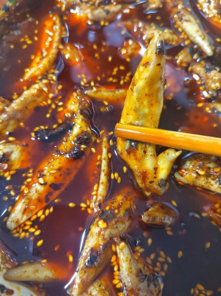香辣炸鸡翅尖怎么做_鸡翅尖炸多久才酥脆-第3张图片-山城妙识 香辣炸鸡翅尖怎么做_鸡翅尖炸多久才酥脆-第3张图片-山城妙识