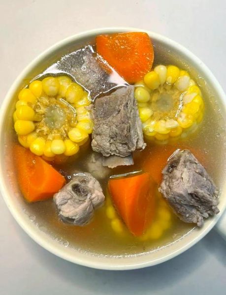 胡萝卜炖排骨怎么做_胡萝卜炖排骨需要焯水吗-第1张图片-山城妙识 胡萝卜炖排骨怎么做_胡萝卜炖排骨需要焯水吗-第1张图片-山城妙识