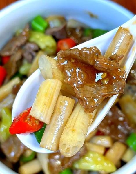 藕带炒牛肉怎么做_藕带炒牛肉要焯水吗-第1张图片-山城妙识 藕带炒牛肉怎么做_藕带炒牛肉要焯水吗-第1张图片-山城妙识