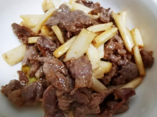 藕带炒牛肉怎么做_藕带炒牛肉要焯水吗-第3张图片-山城妙识 藕带炒牛肉怎么做_藕带炒牛肉要焯水吗-第3张图片-山城妙识