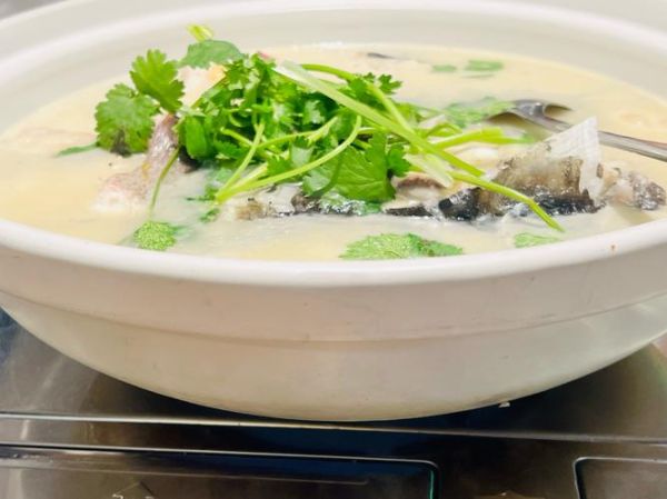 鱼头汤怎么做才奶白_鱼头汤去腥技巧-第1张图片-山城妙识 鱼头汤怎么做才奶白_鱼头汤去腥技巧-第1张图片-山城妙识