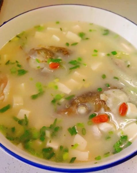 豆腐炖鱼汤怎么做_豆腐炖鱼汤的家常做法-第3张图片-山城妙识 豆腐炖鱼汤怎么做_豆腐炖鱼汤的家常做法-第3张图片-山城妙识