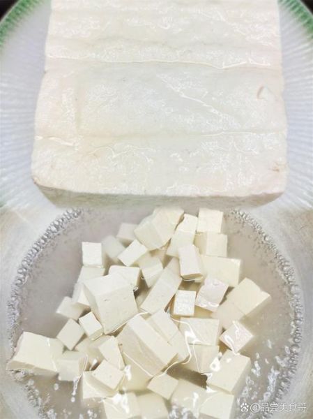 麻婆豆腐怎么做步骤_正宗麻婆豆腐家常做法-第2张图片-山城妙识 麻婆豆腐怎么做步骤_正宗麻婆豆腐家常做法-第2张图片-山城妙识