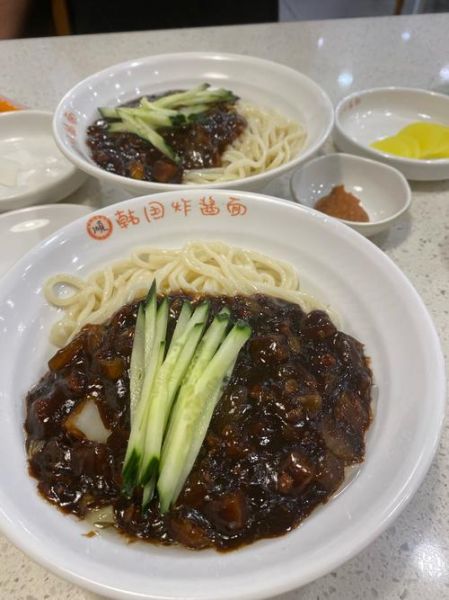 韩国炸酱面好吃吗_和中华炸酱面区别-第1张图片-山城妙识 韩国炸酱面好吃吗_和中华炸酱面区别-第1张图片-山城妙识